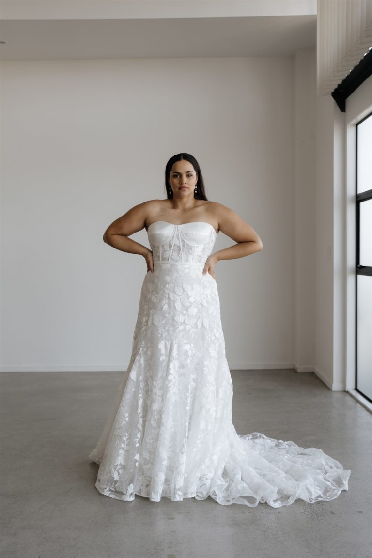 Hera Couture – Cadence Curve – Etcetera Bridal
