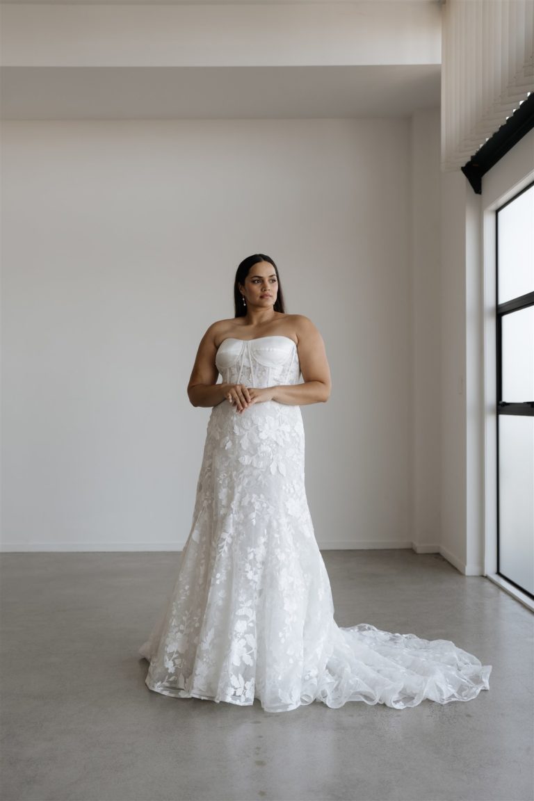 Hera Couture – Cadence Curve – Etcetera Bridal